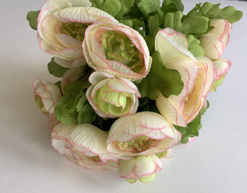 SP0128 Silk Ranunculus Bunch 33cm 5 Colours | ARTISTIC GREENERY ...