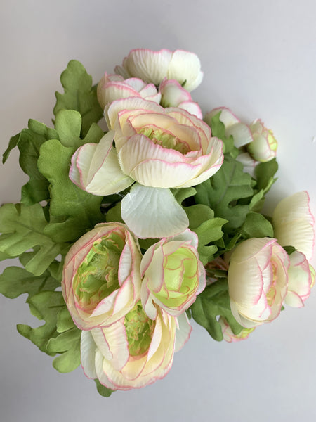 SP0128 Silk Ranunculus Bunch 33cm 5 Colours | ARTISTIC GREENERY ...